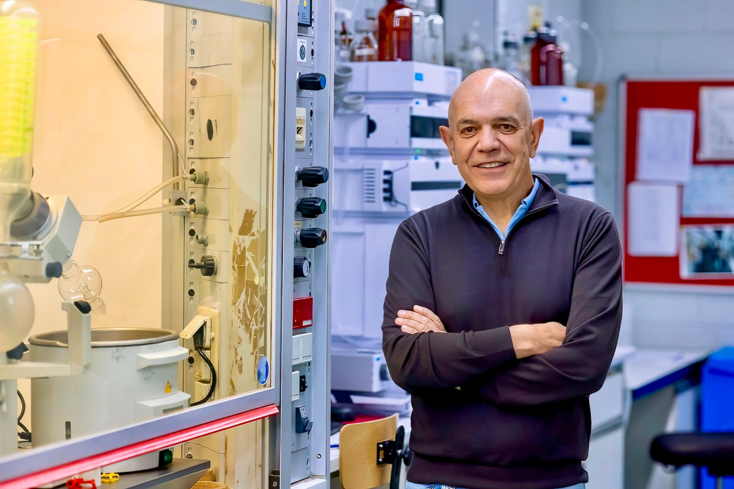 El professor Echavarren de l’ICIQ rep el premi Pedler de la Royal ...