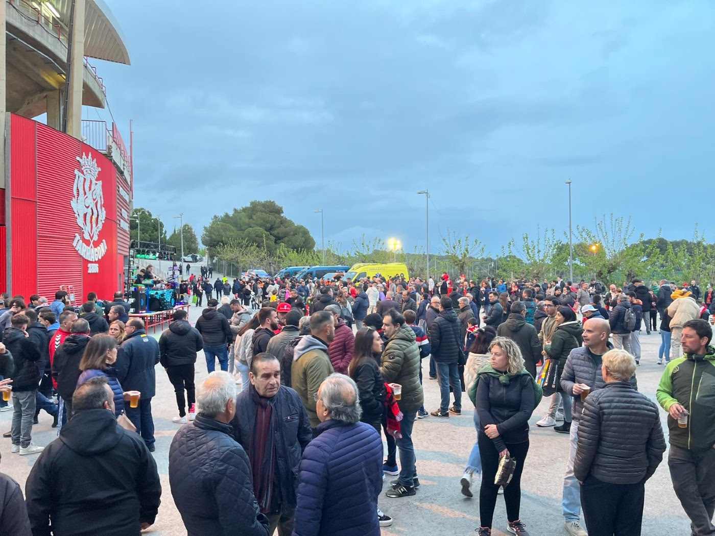 Dinar, música i activitats per a la prèvia del Nàstic-CF Fuenlabrada ...