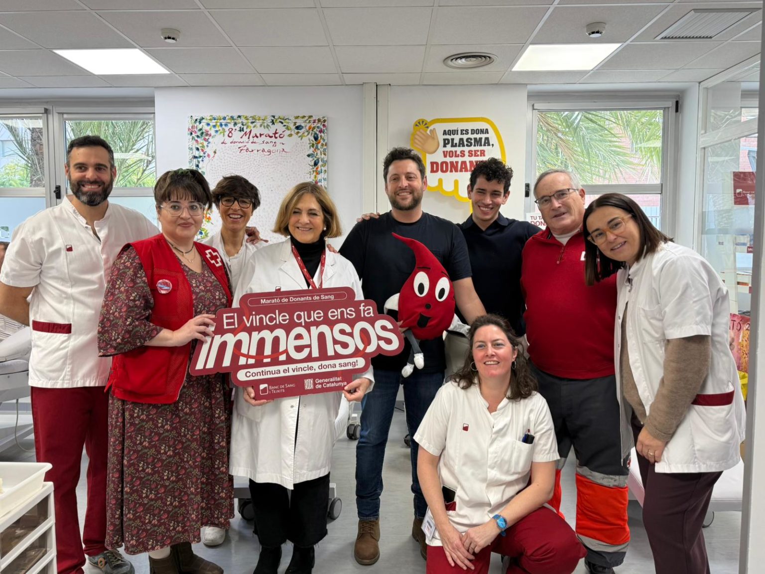 Viñuales i el conseller Mario Soler participen a la Marató de Donació ...